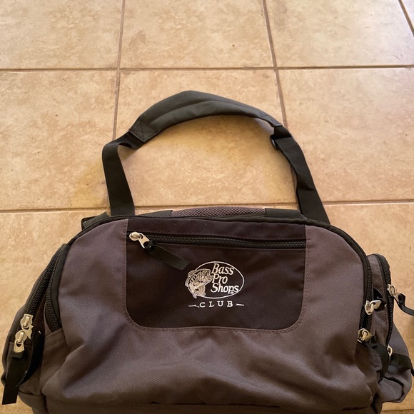 Bass Pro Shops | Bags | Bass Pro Shops Club Freestyle Green Tackle Bags ...